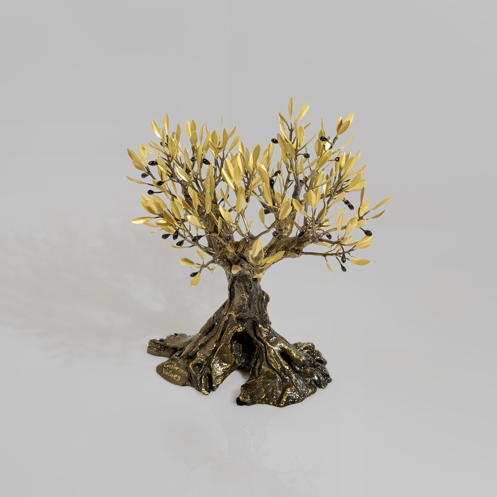Bronze olive tree with thick trunk | KORI Shop